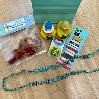 Bookworm Toppers, School Treat Bag Favors, Back to School Treats ...