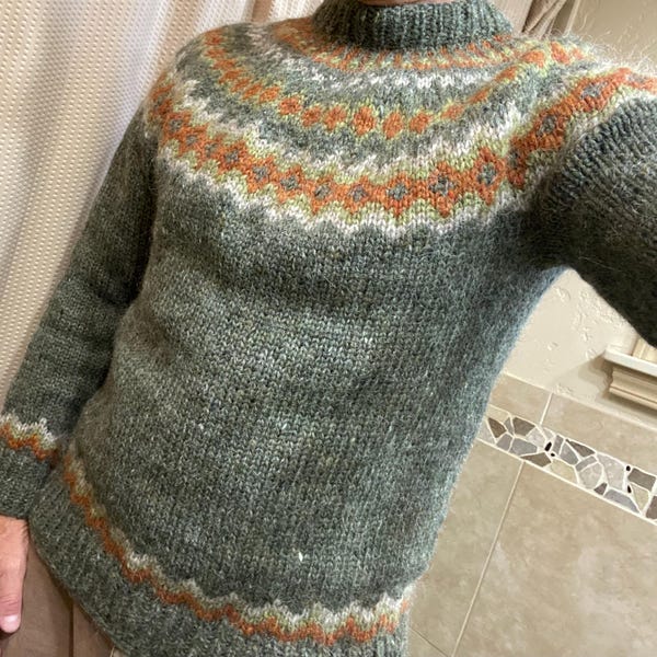 Icelandic Design Sweater - Etsy Canada