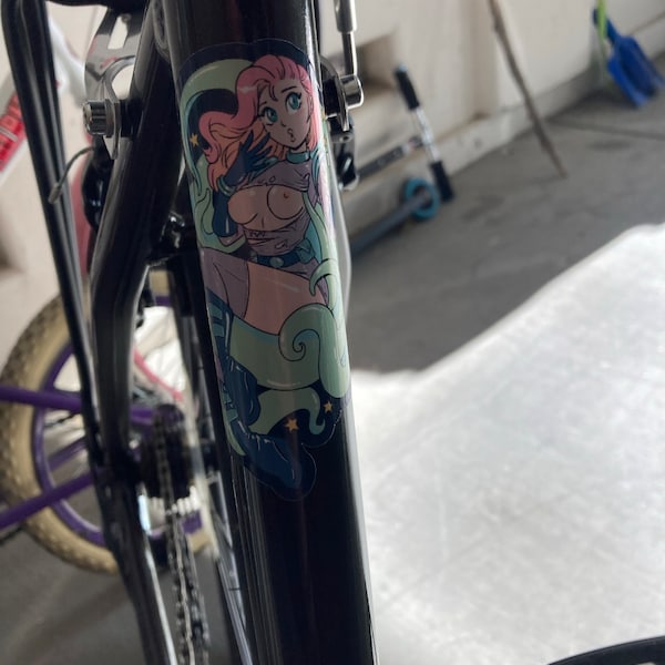 Sexy Twi'lek Inspired Alien Pin-up Sticker | NSFW Fantasy Art Decal ...