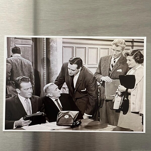 Perry Mason, Perry Mason Mini Poster Print, Raymond Burr, Perry & Della ...