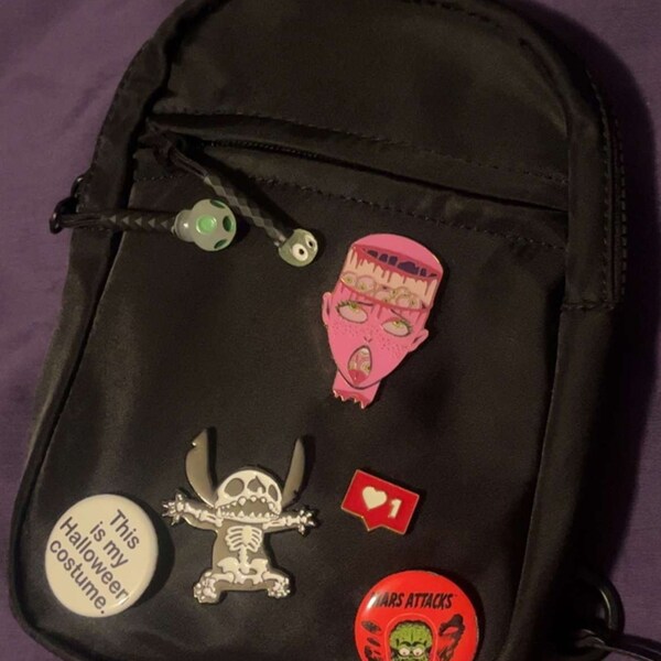 Skull Snail Enamel Pin Skull Pin Snail Pin Enamel Collectable Pin ...