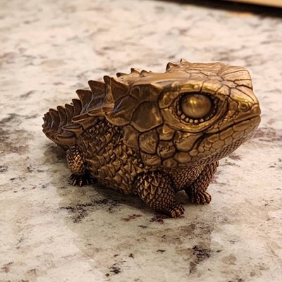 Fine 6.5 Bronze Artwork Alien Facehugger Alien Egg Larva Statue, Copper ...