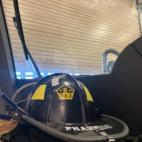 BOMBERO -> Highly REFLECTIVE