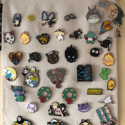 Kids Brooch Pins Wall Display Banner Linen Cotton Fabric Wall Hangings ...