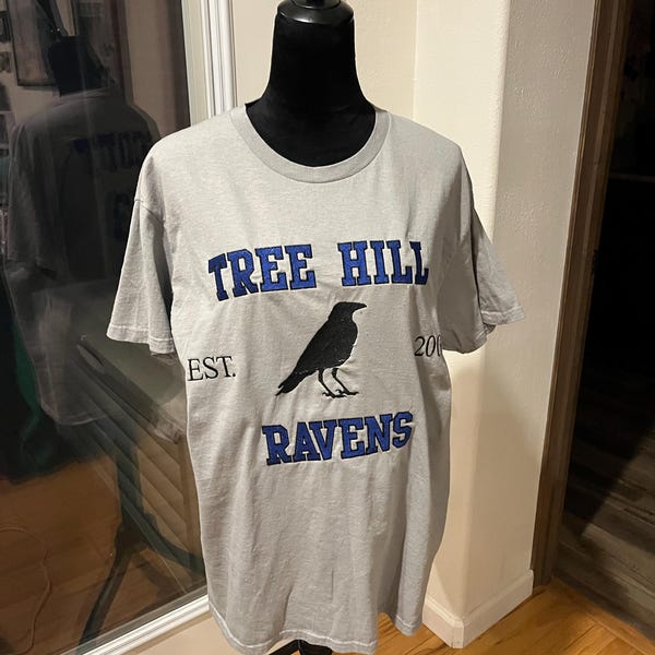 Eyelashes Embroidery Design. Lashes Embroidery. Eyelashes Filled Stitch ...