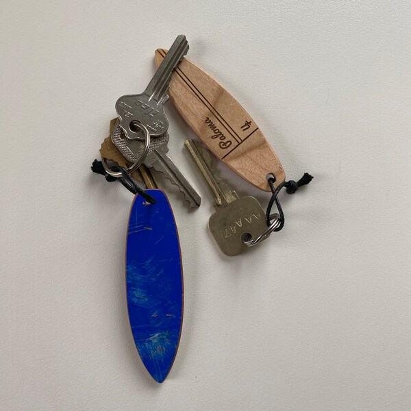 Custom Surfboard Keychain From Recycled Skateboards - Personalized Gift ...