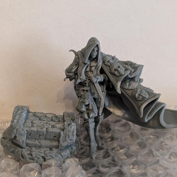 Vampire Lord Mutated Feral Spawn Miniature 28mm,32mm,54mm Scales Undead Dungeons & Dragons 5e ...