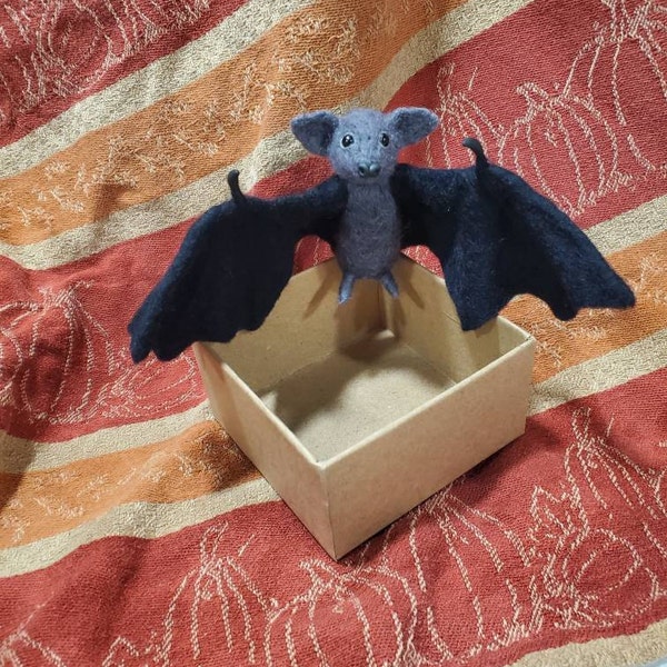 Needle Felted Vampire Bat, Realistic Bat, Gothic Decor, Cute Felted ...