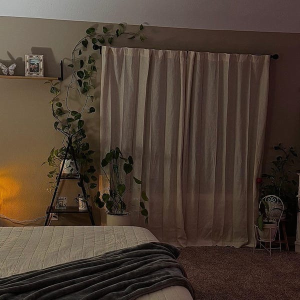 Floral Aesthetic Raven Rug | Crowcore Bedroom Decor William Morris ...