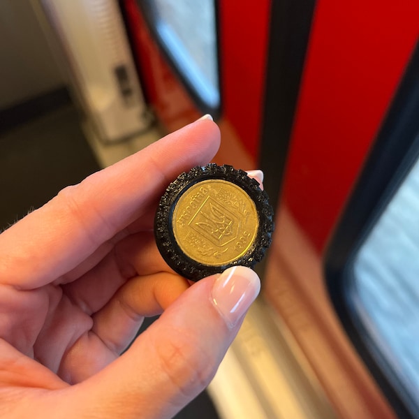 Worry Coin Fidget Haptic Coin Magnetic Stress Toy Gift for Friends - Etsy