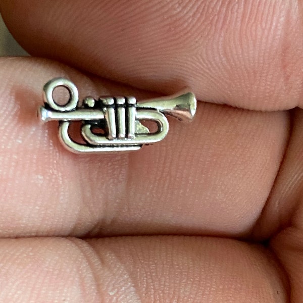 BULK 20 Trumpet Silver Tone Charms SC1923 - Etsy
