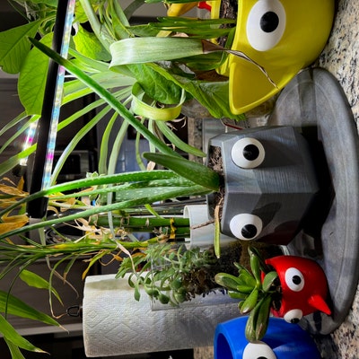 Pikmin Planter Pots 3D Printed - Etsy