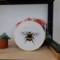 Bee: Hand Embroidery Pattern. Thread Painting Tutorial. PDF Digital ...