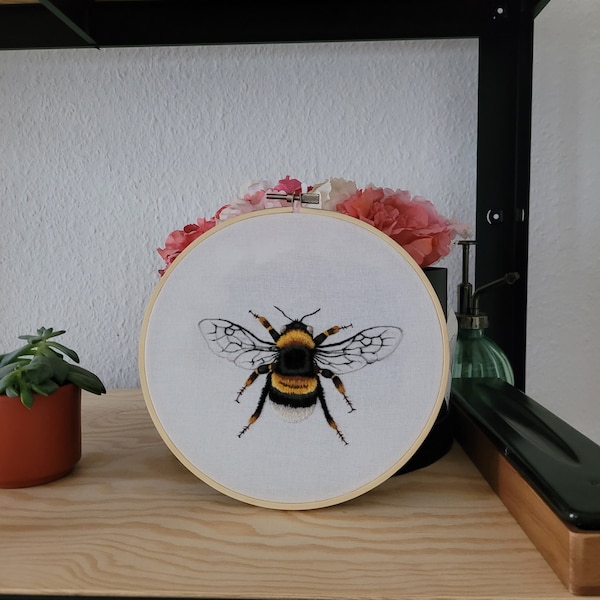 Bee: Hand Embroidery Pattern. Thread Painting Tutorial. PDF Digital ...