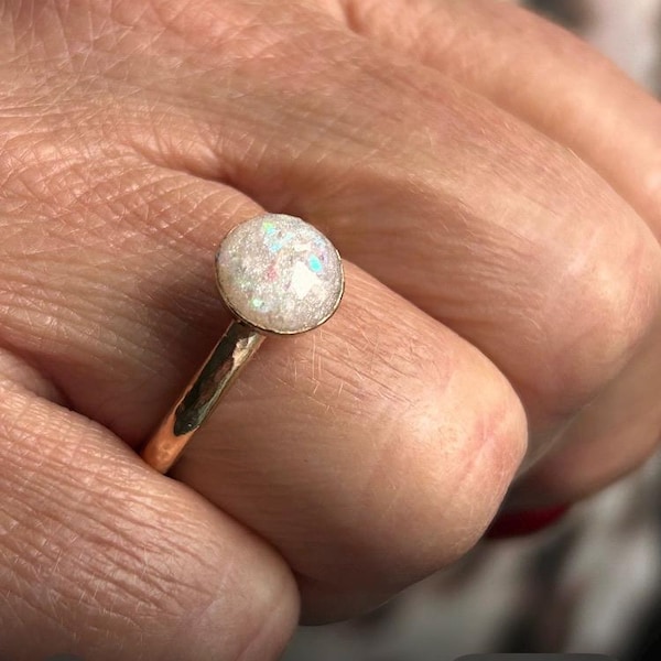 9ct Gold Cremation Ring, Oval Shaped Ring for Memorial Ashes or Lock of ...