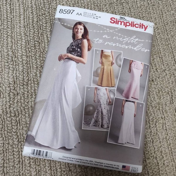 Simplicity S1800 Sewing Pattern, Misses & Plus Size Halter and Open Neckline Semi Fitted Dresses ...