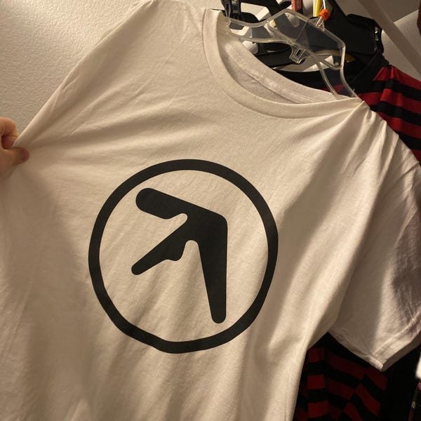 Joeyy Photo T-shirt Tee Y2K Meme Shed Theory 1MAN Shadow Wizard Money ...