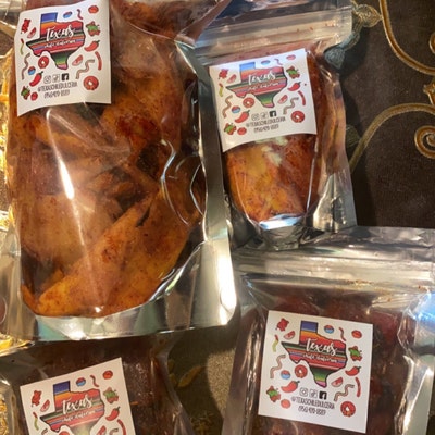 Dulces Enchilados Gusherz Christmas Candy Holiday Candy Spicy Gushers ...