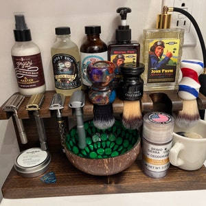 The Ultimate Wood Shaving 12 Razor and 6 Brush Double Decker Stand 16 ...