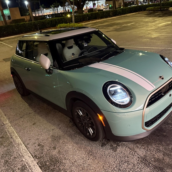 110 Bonnet Decal to Fit 2020+ Defender 110 - Front Vinyl Graphics ...