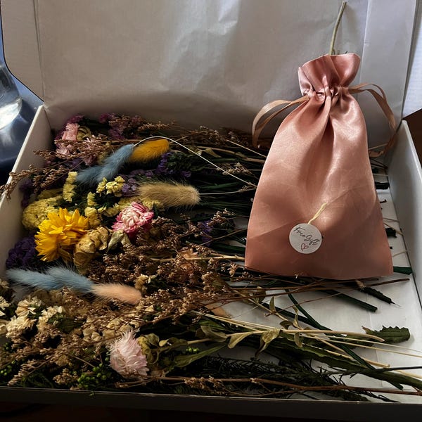 Dried Wildflower DIY Craft Box, Bouquet Kit With Twine - Etsy