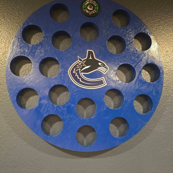 8 Hockey Puck pick YOUR Team/colors VERTICAL Wall Hanging Display - Etsy