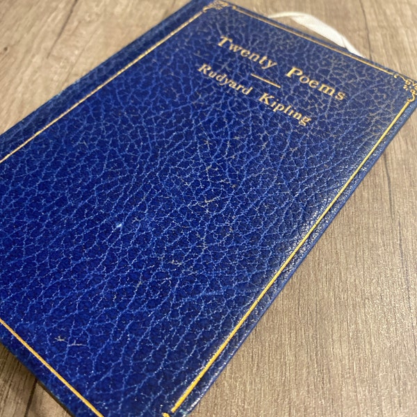 The Brothers Grimm & Alice’s Adventures in Wonderland Olive Classics ...