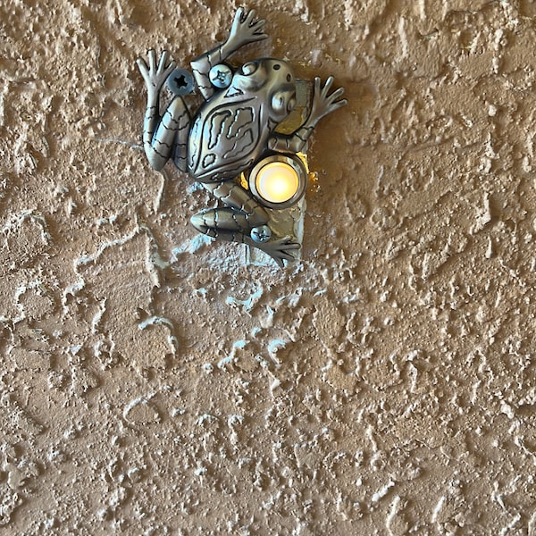 Frog Doorbell in Bronze - Etsy
