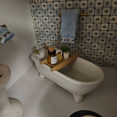 1:12 Scale Dollhouse Miniature Bath Caddy, Modern Miniatures, Dollhouse ...