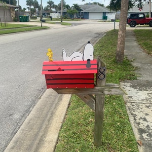 Snoopie and Woodstock Mailbox - Etsy