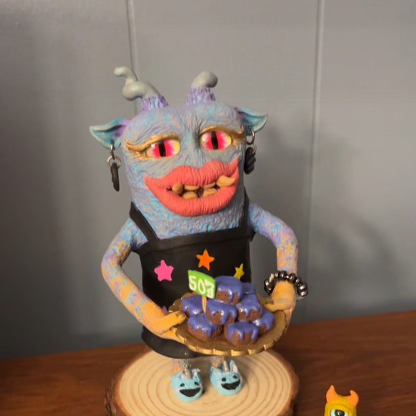 MINI Monster Blue With Black Sunglasses Desk Pet Collectible Art Plant ...
