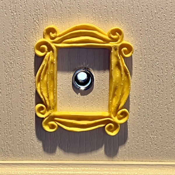 Friends Decor Peephole Frame Gift 6.5"x7.5" Monica Yellow Door TV Show ...