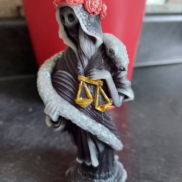 Goddess of Justice Candle - Goddess Themis Beeswax Candle, Lady Justice ...