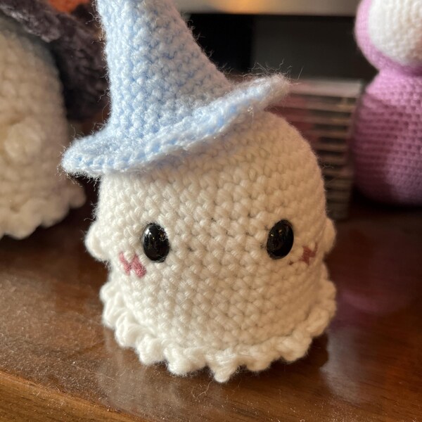 Low Sew Ghosts Wearing Hats 4 in 1 PDF PATTERN (ghost Crochet Pattern ...