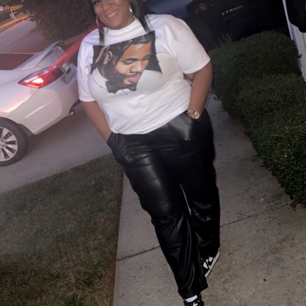 Rihanna Middle Finger T-shirt - Etsy