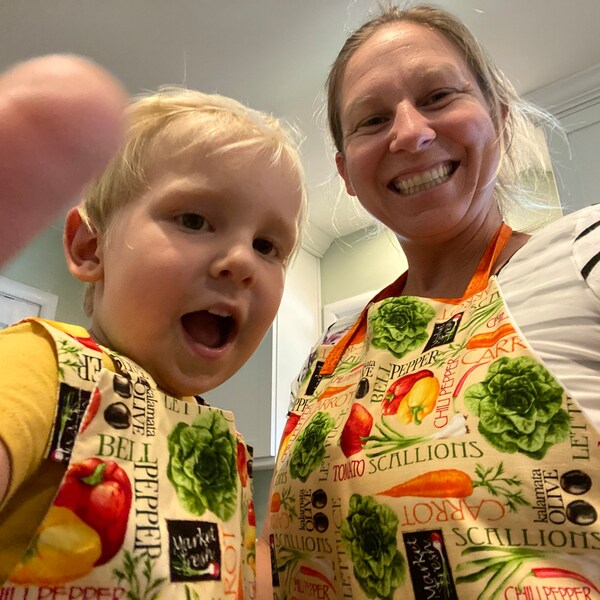 Child Packers Apron, Unisex Football Apron, Kids’ Gifts, Boy’s Bib ...