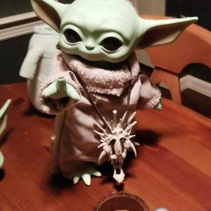 3D printed pair of Baby Yoda feet with 3 toes no | Etsy