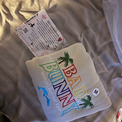 Benito Heart Corazon Bad Bunny Pink Crewneck Bad Bunny Merch - Etsy