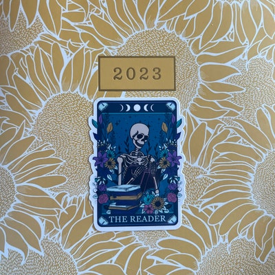 Holographic Reader Tarot Card Sticker Spooky Books Skeleton Sticker for ...