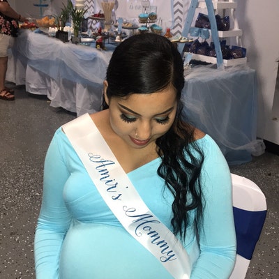 Personalized Mommy to Be Sash in Font 3 Custom Sash With Baby Name ...