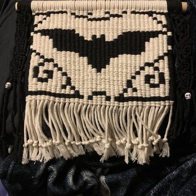 Macrame Bat Wall Hanging Goth Delux - Etsy