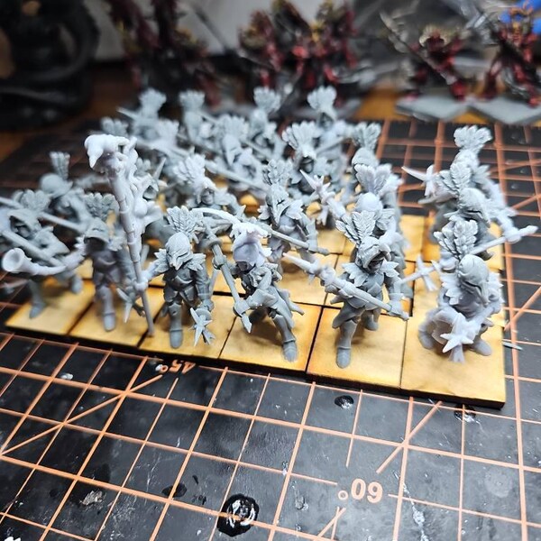 Questing Knight on Foot - Highlands Miniatures - Etsy