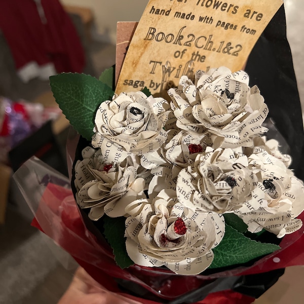 Twilight Book Page Flowers - Book Paper Roses -twilight Gift- Book Page ...