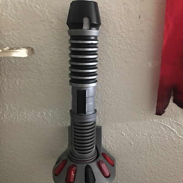 Lightsaber Wall Mount Holder Savi's Workshop Holds 6 Kyber Crystals 3D ...