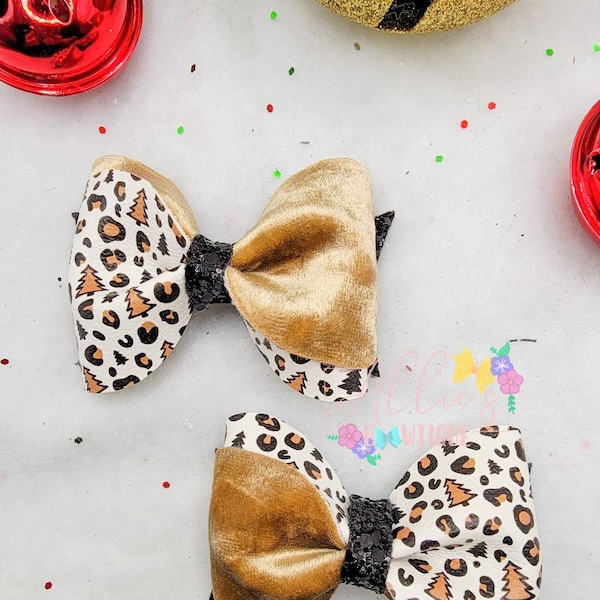 Leopard Print Christmas Tree Png Pattern, Christmas Seamless Pattern ...