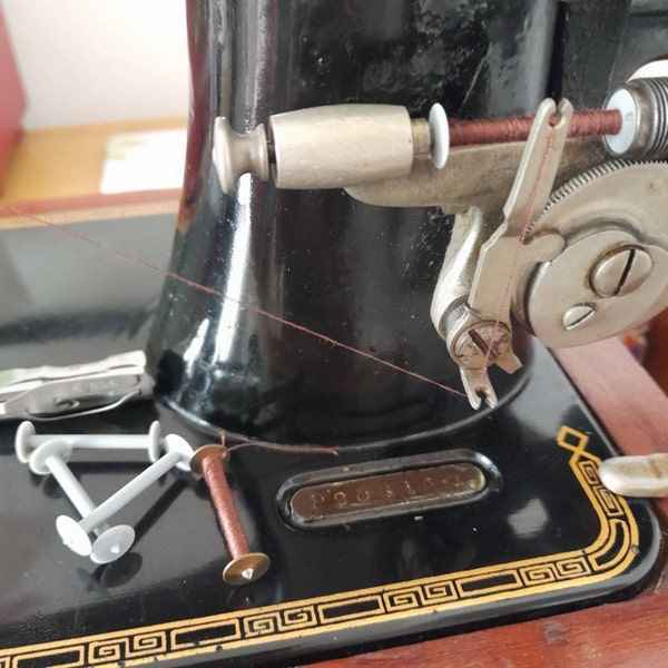 5 X Sewing Machine Bobbins for Vintage Harris, Defiance & New Home ...