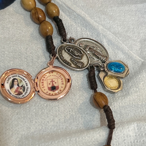 St Therese Relic Locket – Rose Gold Religious Keepsake - Etsy