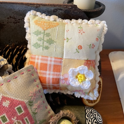 Bird Brain Designs the Hummmm of the Bees Embroidery Pattern Bird Brain ...