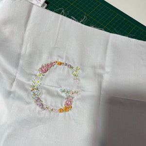 Machine Embroidery LETTER G Uppercase 10cm / 4" Tall Dainty Floral Font ...