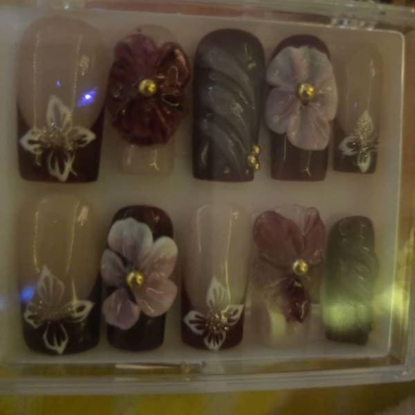 3D Flower Freestyle Medium Almond Press on Nails, Ombre Nail | Red ...
